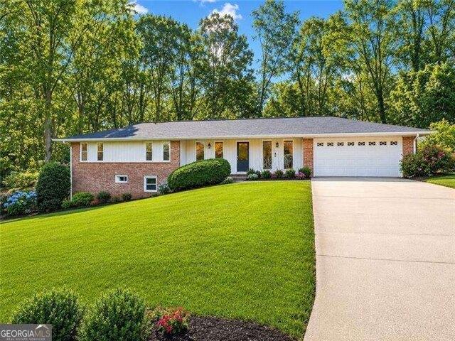Mill Glen Dr, Douglasville, Home For Sale