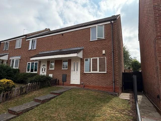 Mill Green, Newark, Nottinghamshire. NG24, 2 bed end terrace house to rent, £895 pcm | PrimeLocation