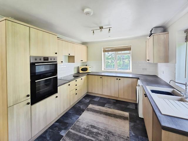Mill Green, Cambridge CB21, 1 bed bungalow to rent, £1,150 pcm | PrimeLocation