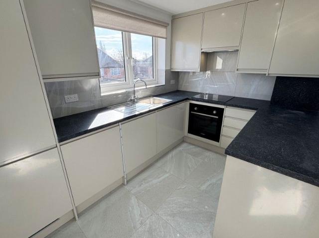 Mill Hill East, London NW7, 3 bed flat to rent, £2,600 pcm | PrimeLocation