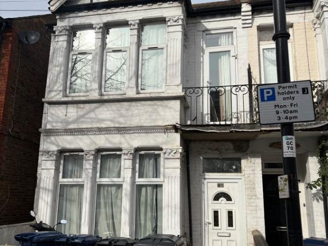 Mill Hill Road, London W3, Studio to rent, £1,000 pcm | PrimeLocation