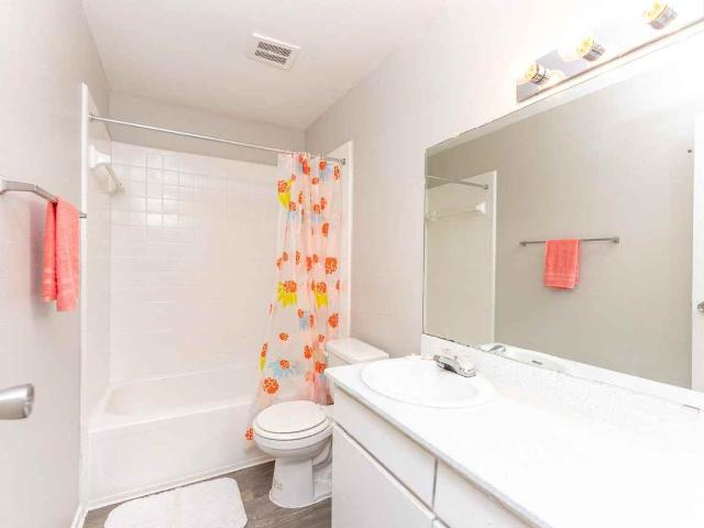 Mill House Apartments 3 Bedroom Apartment for Rent at 4302 Woodhollow Dr, Dallas, TX 75237 Redbird