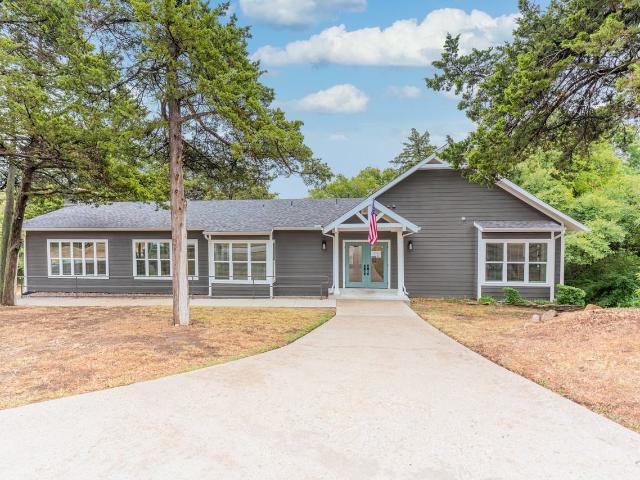 Mill House Apartments 1 Bedroom Apartment for Rent at 4302 Woodhollow Dr, Dallas, TX 75237 Redbird