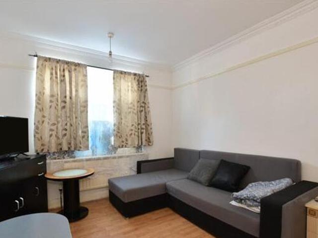 Mill Lane, Chadwell Heath, 2 Bedroom Ground