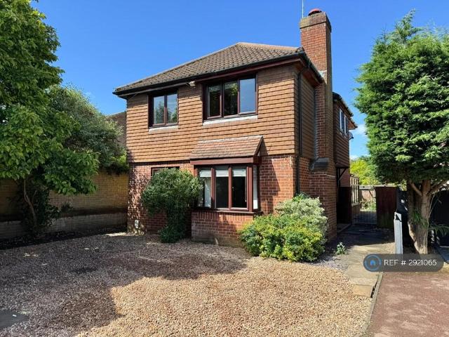 Mill Lane, Brackley, NN13 4 bed detached house to rent £1,995 pcm £460 pw