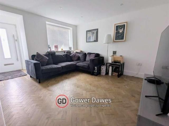 Mill Lane, Grays, RM20