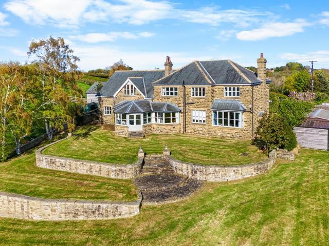 Mill Lane, Kearby, LS22 4 bed detached house to rent £6,000 pcm £1,385 pw
