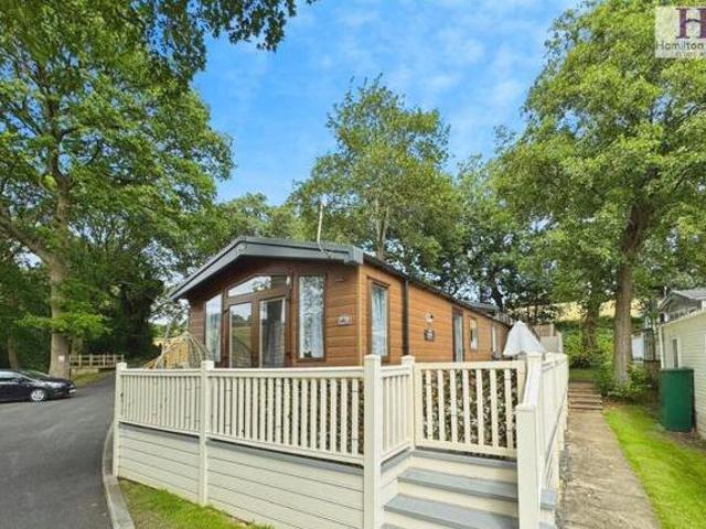 Mill Lane, Hawksworth, 2 Bedroom Property