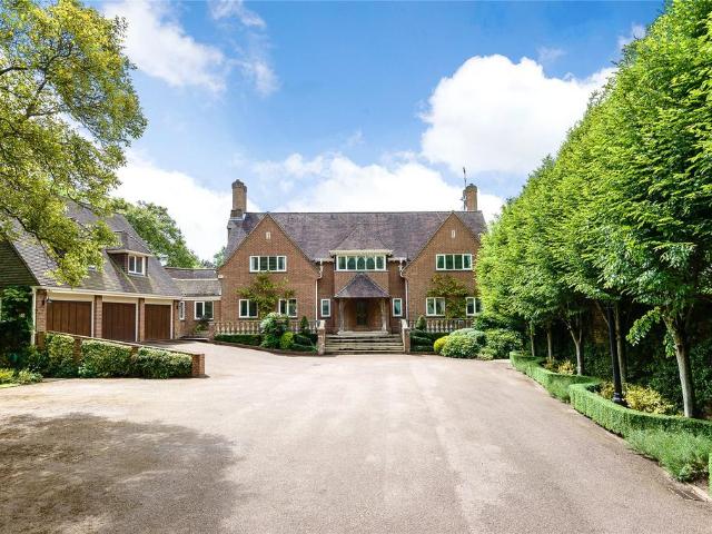 Mill Lane, Hurley, Maidenhead. 6 bed detached house to rent £8,420 pcm £1,943 pw