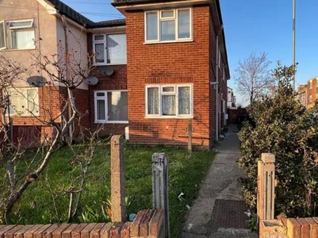 Mill Lane, London, RM6 6RU, United Kingdom | 2 bed apartment for rent #138595029 | Rentberry