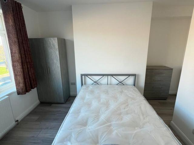 Mill Lane, Newcastle Upon Tyne NE4, Room to rent, £495 pcm | PrimeLocation