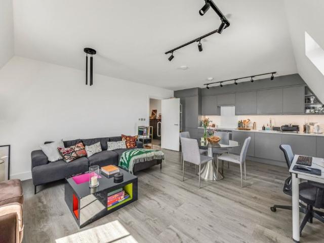 Mill Lane, West Hampstead NW6, 1 bed flat to rent, £2,318 pcm | PrimeLocation