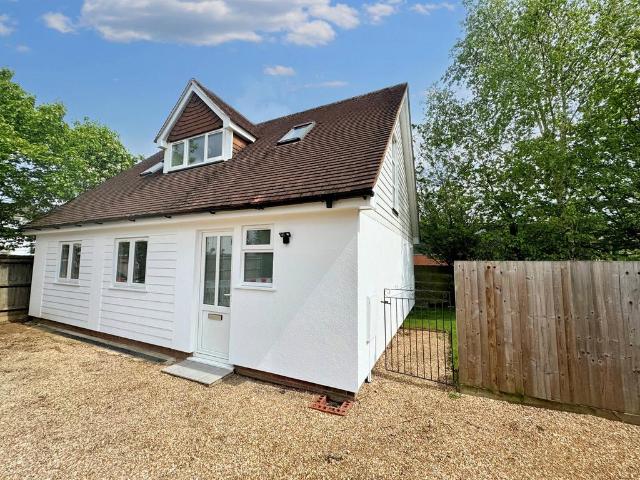 Mill Lane, Willesborough TN24 3 bed detached house to rent £1,550 pcm £358 pw
