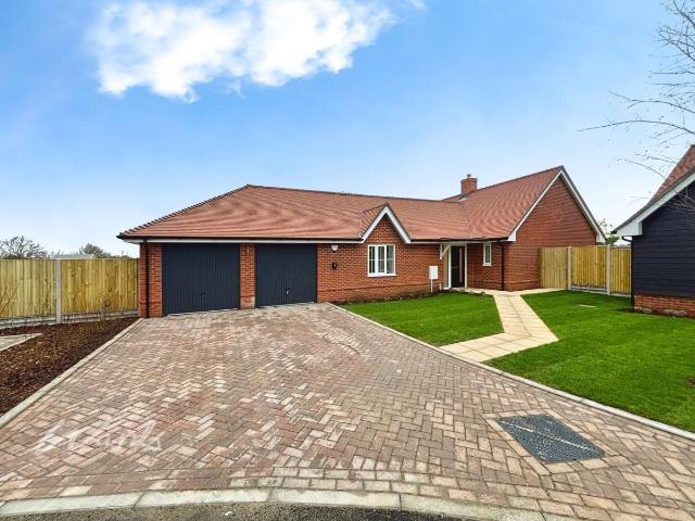 Mill Place, Sevenoaks TN15, 3 bed bungalow to rent, £2,600 pcm | PrimeLocation