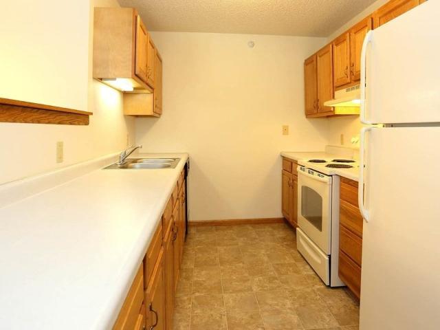 Mill Pond Apartments 3 Bedroom Apartment for Rent at 525 4th St Sw, Forest Lake, MN 55025