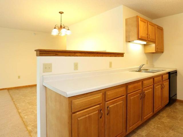 Mill Pond Apartments 3 Bedroom Apartment for Rent at 525 4th St Sw, Forest Lake, MN 55025