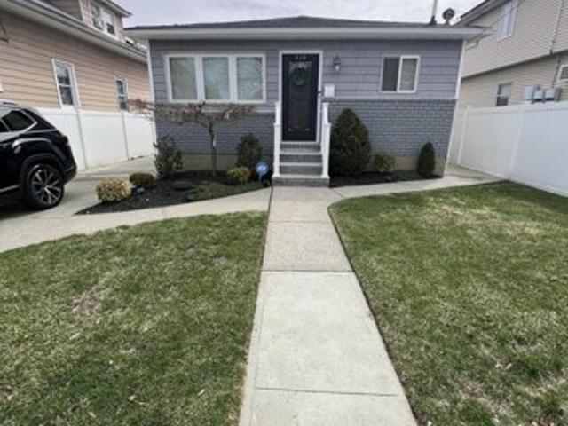 Mill Rd, Staten Island, Home For Sale