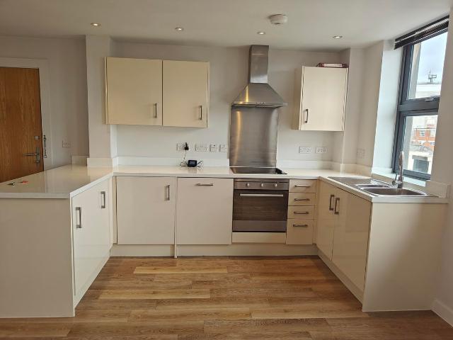 Mill Reef House Cheap Street, Newbury RG14, 1 bed flat to rent, £1,050 pcm | PrimeLocation