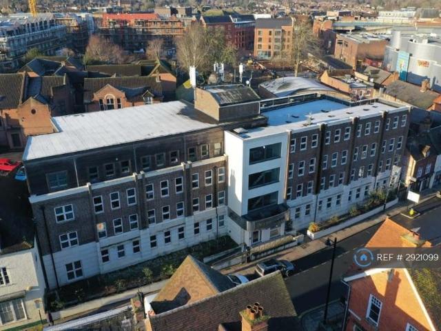 Mill Reef House, Newbury, RG14 1 bed flat to rent £1,069 pcm £247 pw