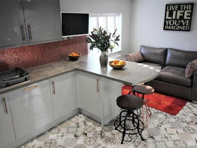 Mill Road, Caversham, Reading, RG4