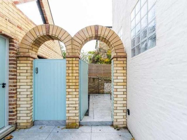 Mill Road, Cambridge, CB1