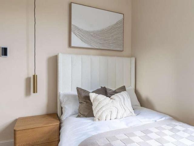 Mill Road, Cambridge, CB1