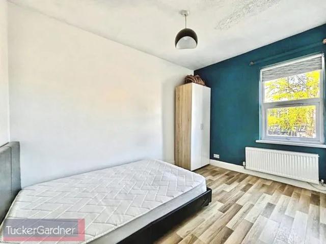 Mill Road, Cambridge, CB1 3NF