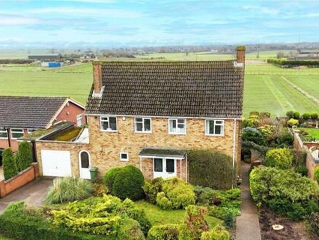 Mill Road, Crowle, 4 Bedroom Detached