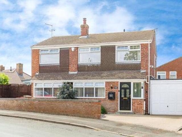 Mill Road, Bozeat, 4 Bedroom Detached