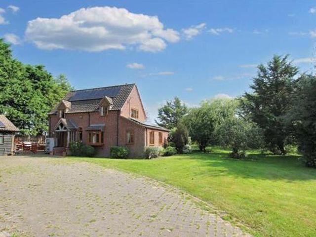 Mill Road, Briston, 3 Bedroom Detached