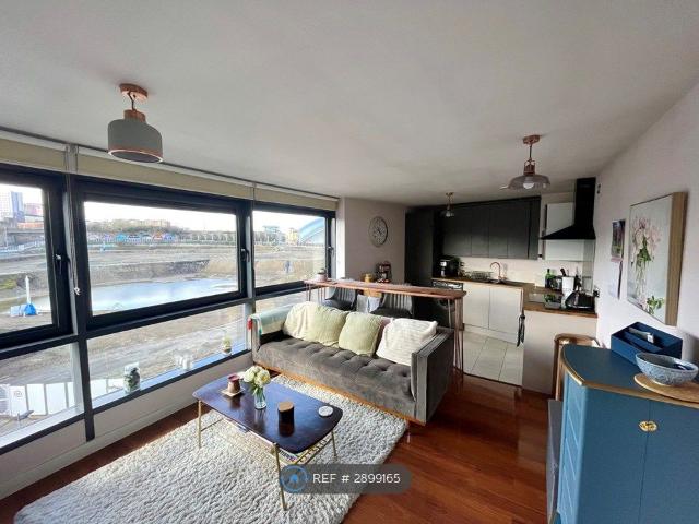 Mill Road, Gateshead NE8, 2 bed flat to rent, £1,200 pcm | PrimeLocation