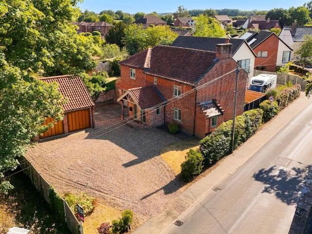Mill Road, Hempnall, Norwich NR15, 4 bed detached house to rent, £2,000 pcm | PrimeLocation