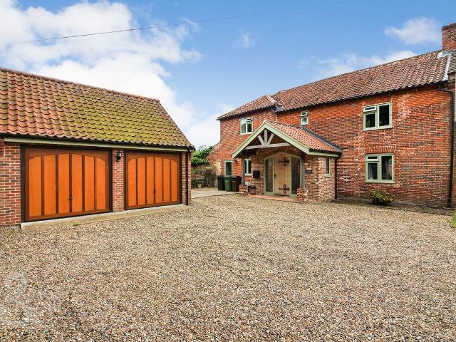Mill Road, Hempnall, Norwich NR15, 4 bed detached house to rent, £2,100 pcm | PrimeLocation