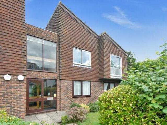 Mill Road, Hythe, 2 Bedroom Flat