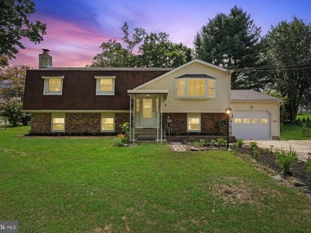 Mill St, Mount Holly, Home For Sale
