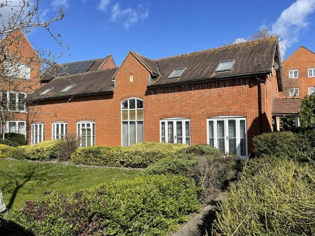 Mill Street, Wantage 2 bed apartment to rent £1,350 pcm £312 pw
