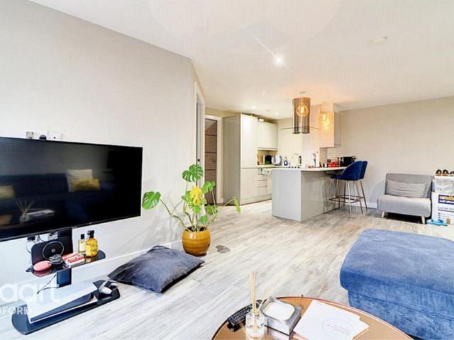 Mill Street, Bedford 1 bed apartment to rent £1,000 pcm £231 pw