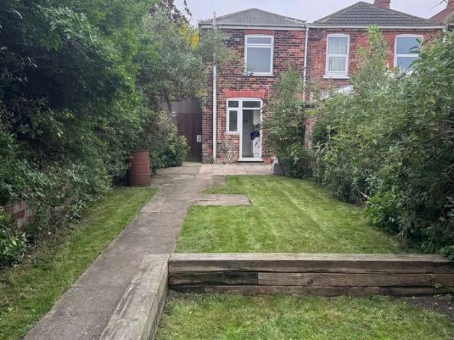 Millcroft, Doncaster DN7, 2 bed terraced house to rent, £775 pcm | PrimeLocation
