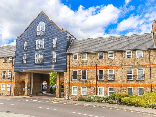 Millacres, Station Road, Ware SG12, 1 bed flat to rent, £1,250 pcm | PrimeLocation