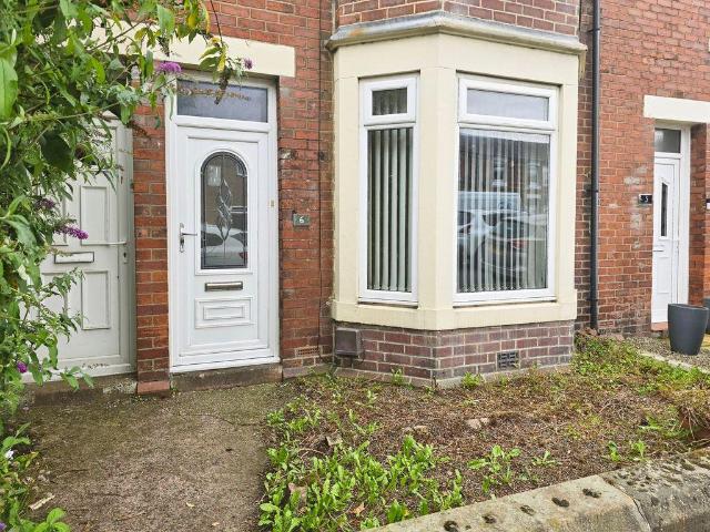 Millbank Terrace, Bedlington NE22 2 bed ground floor flat to rent £650 pcm £150 pw
