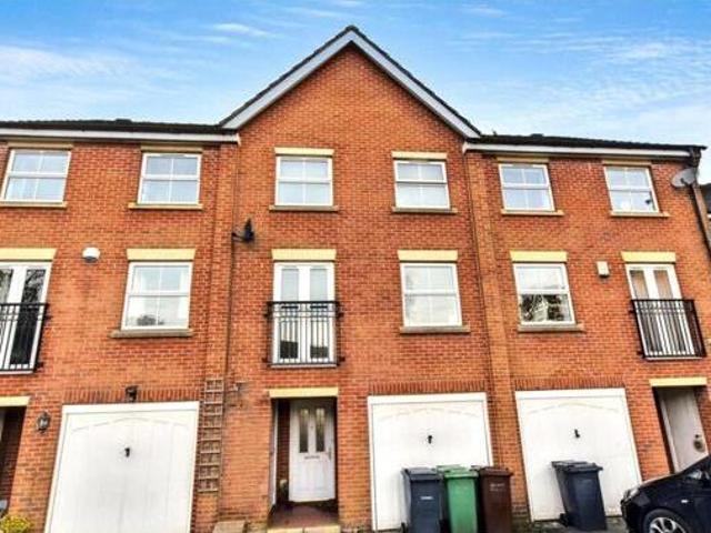 Millbank, Yeadon, 3 Bedroom Town
