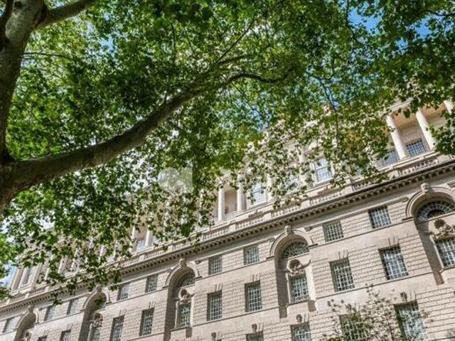 Millbank, London, 3 Bedroom Flat