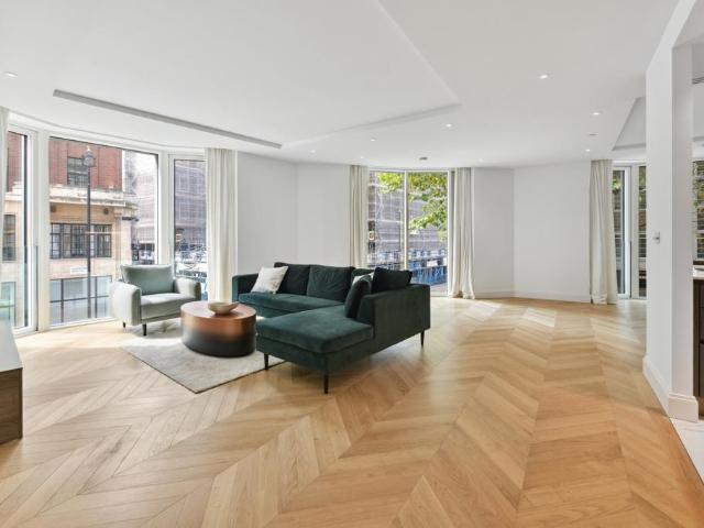 Millbank, London, SW1P 3 bed apartment to rent £10,617 pcm £2,450 pw