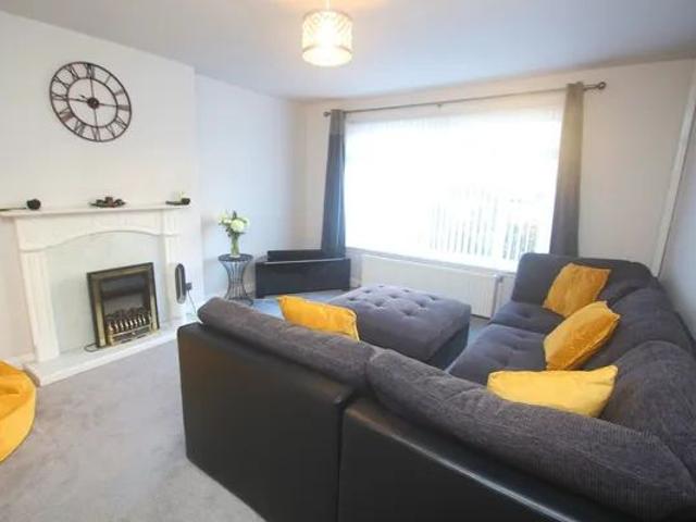 Millbrae Avenue, Glasgow, G69