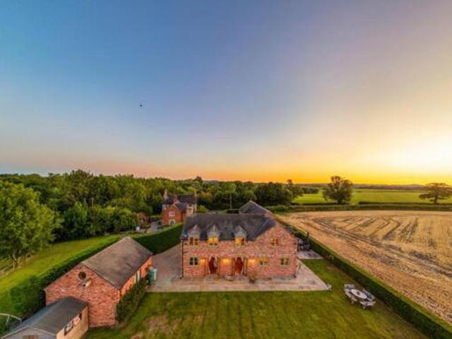 Millbrook Barn, Wettenhall, 5 Bedroom Detached