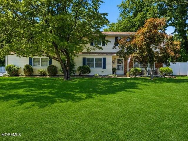 Millbrook Dr, New Monmouth, Home For Sale