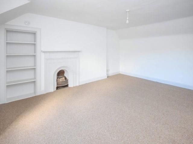 Milldens Farmhouse Milldens Forfar, Angus, DD8 2SJ