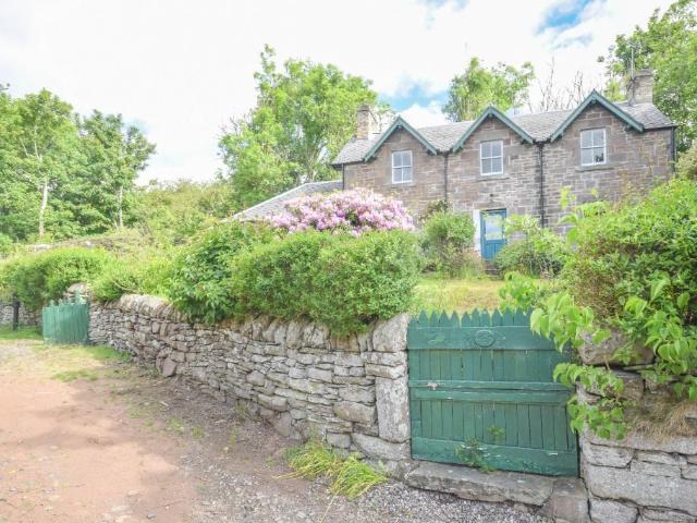 Milldens, Forfar, Angus DD8, 3 bed flat to rent, £1,200 pcm | PrimeLocation