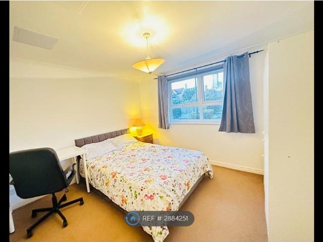 Millenium Court, London E14, Room to rent, £1,079 pcm | PrimeLocation