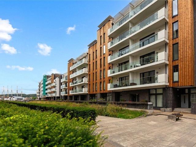 Millennium Promenade, Bristol BS1, 1 bed flat to rent, £1,500 pcm | PrimeLocation